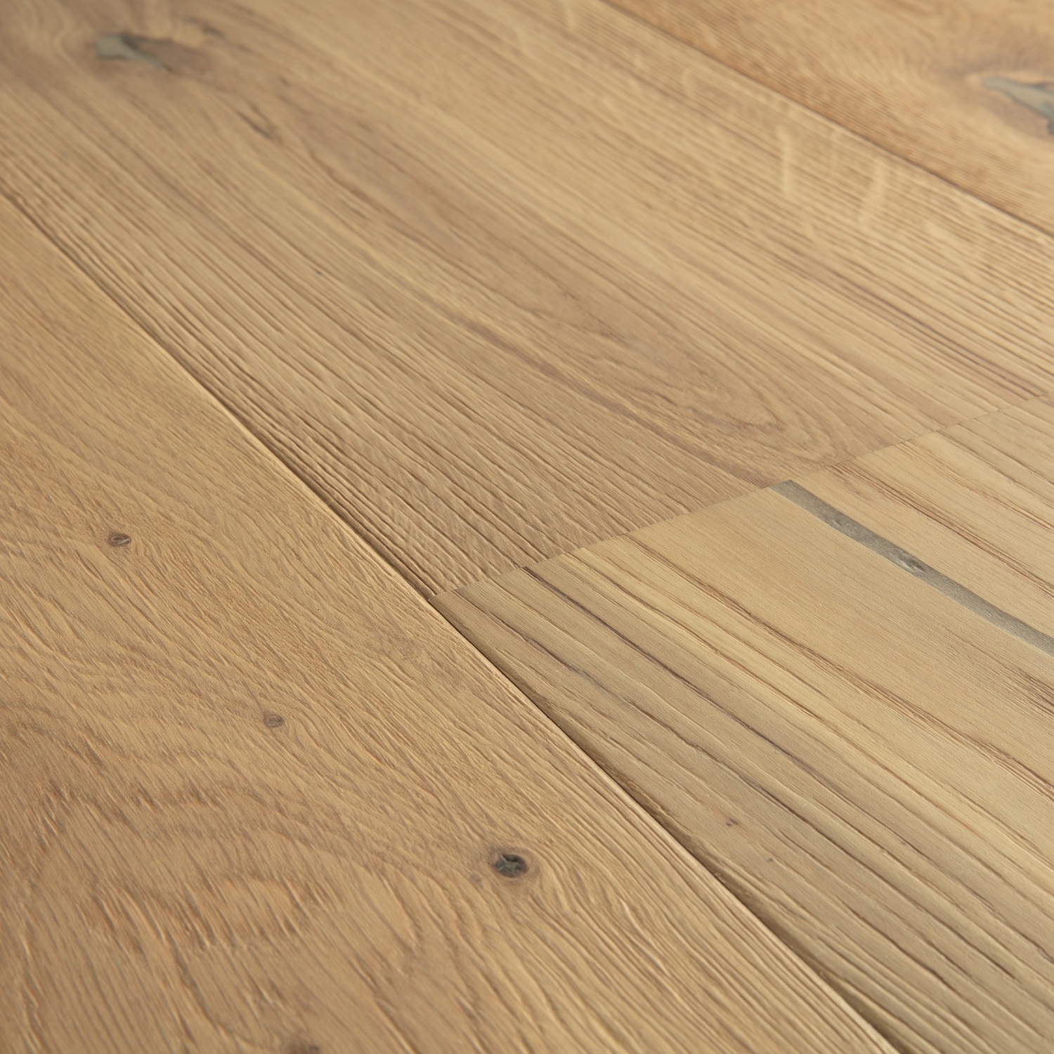 Quick-Step Cascada Desert Oak Extra Matt Wood Flooring - Hamiltons ...